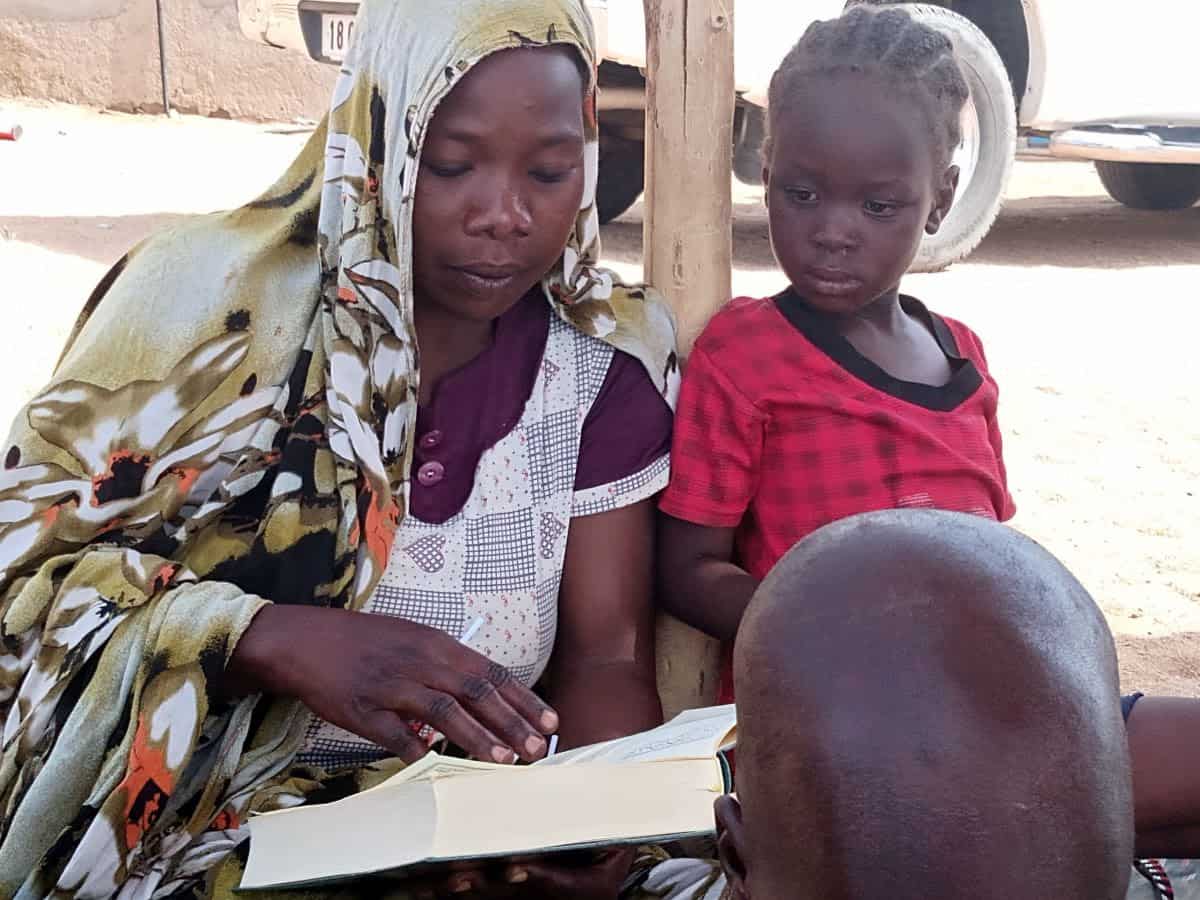 Chadians celebrate full Bible in Chadian Arabic - Wycliffe Canada